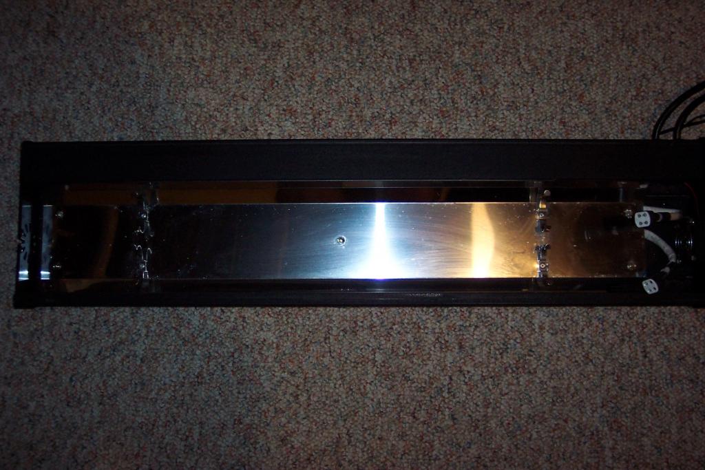 Current Dual Satellite Compact Fluorescent Fixture